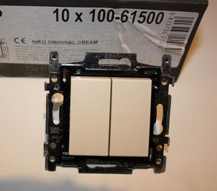 Niko Original Cream schakelaar serie 100-61500 gebruikt
