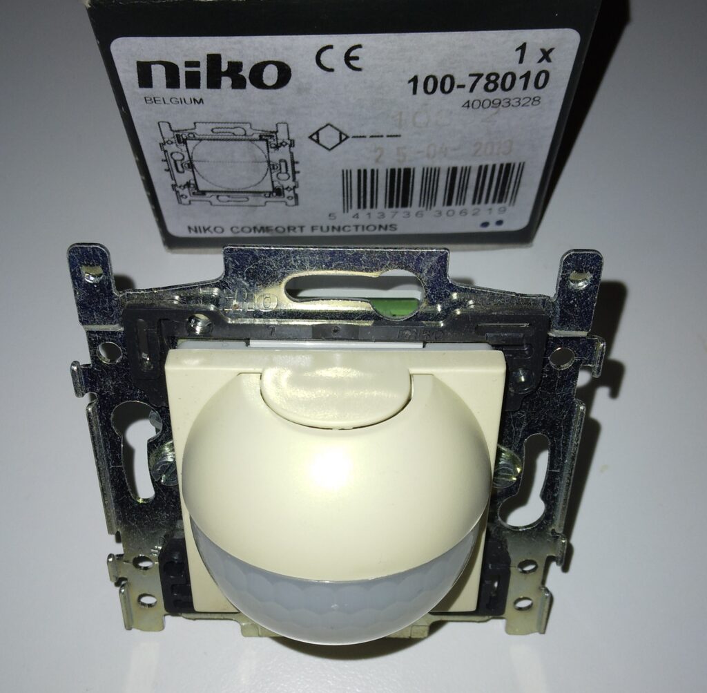 Niko Original Cream bewegingsmelder 180° 230V 9m 100-78010