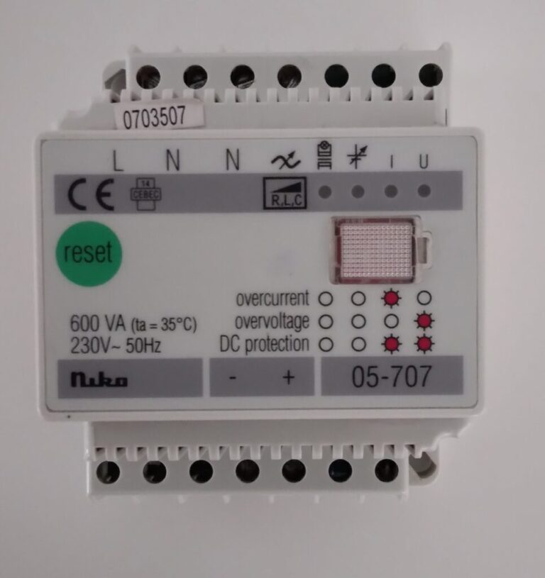 Niko dimmer universeel modulair 600VA 230V 50Hz 05-707 gebruikt