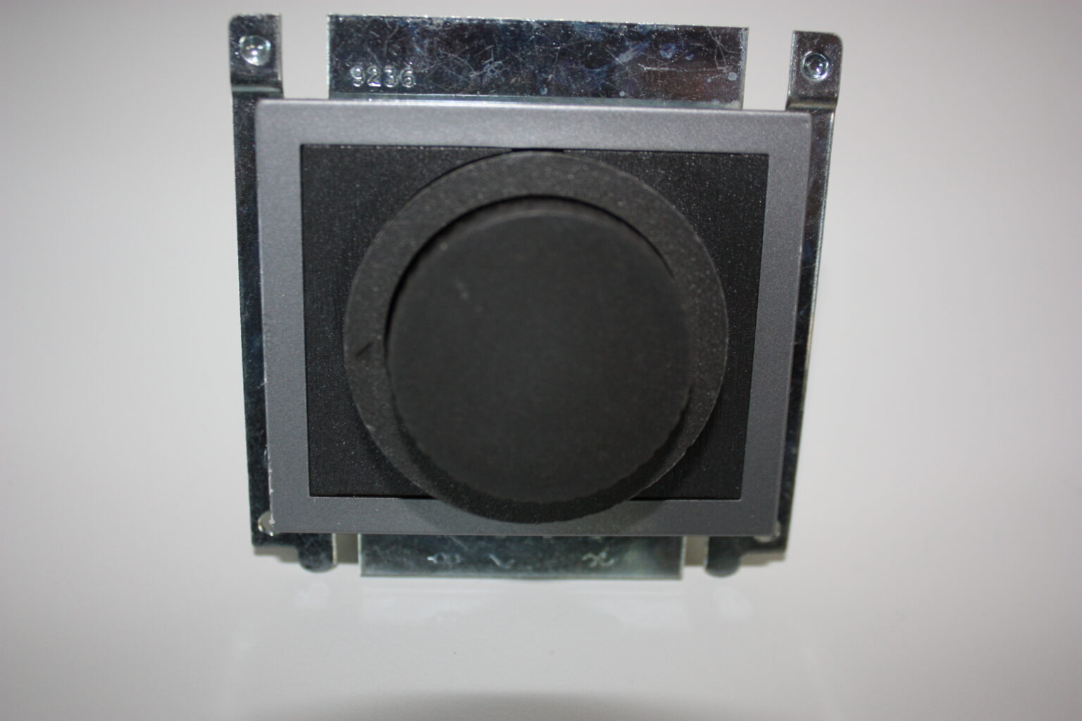 Niko Inter70 grijs dimmer 600W 50Hz 230V 9236