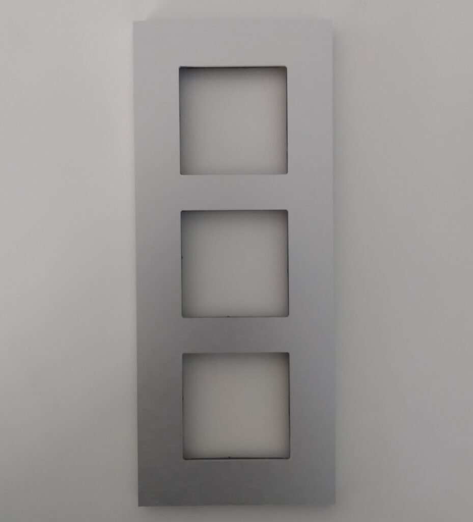 Niko Pure Aluminium Grey afdekplaat drievoudig verticaal 155-76300