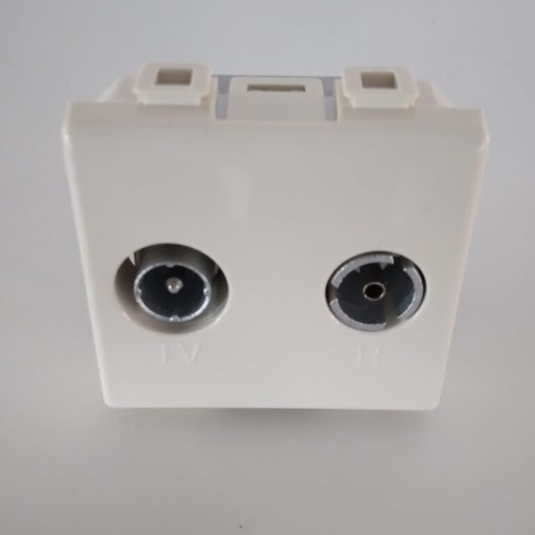 Bticino Magic Ivoor aansluiting TV + Radio Telenet A5211M2C