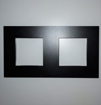 Niko Pure Black Steel afdekplaat tweevoudig horizontaal 161-76800 gebruikt