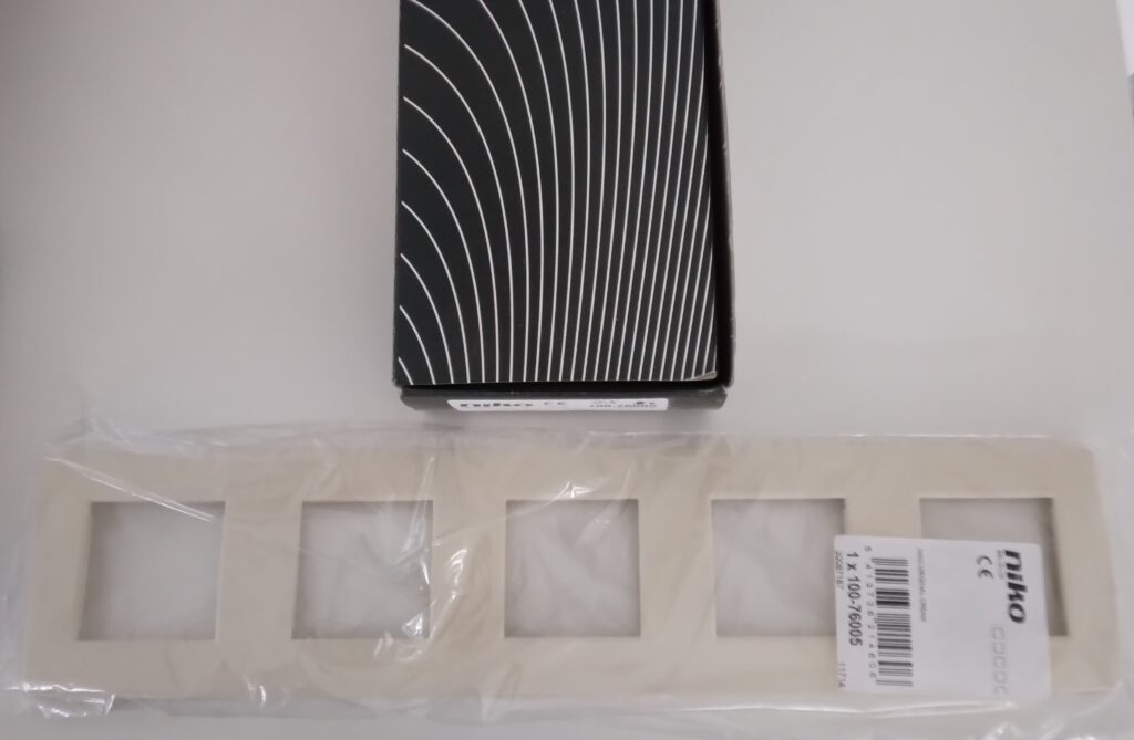 Niko Original Cream afdekplaat vijvoudig horizontaal 100-76005